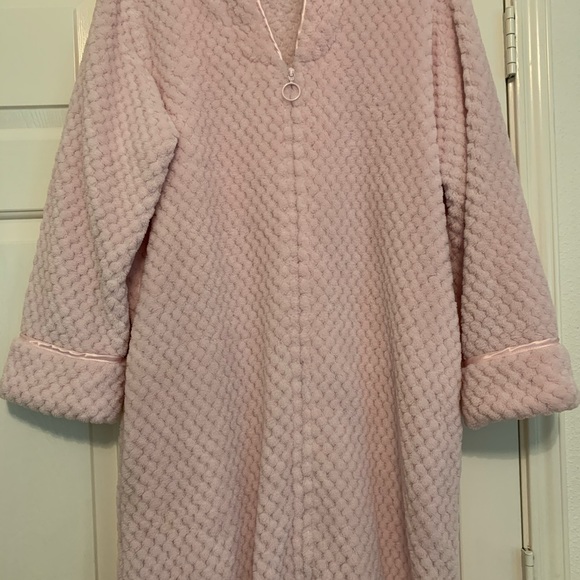 Charter Club | Intimates & Sleepwear | Ladies Charter Club Pink Robe ...